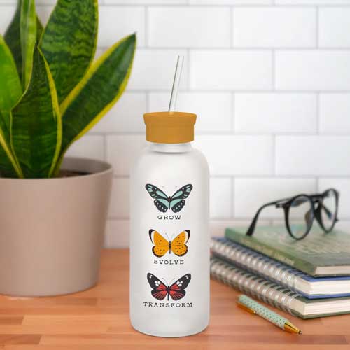 בקבוק זכוכית עם קש - Grow Evolve Transform Studio Oh! - רונצ'יק